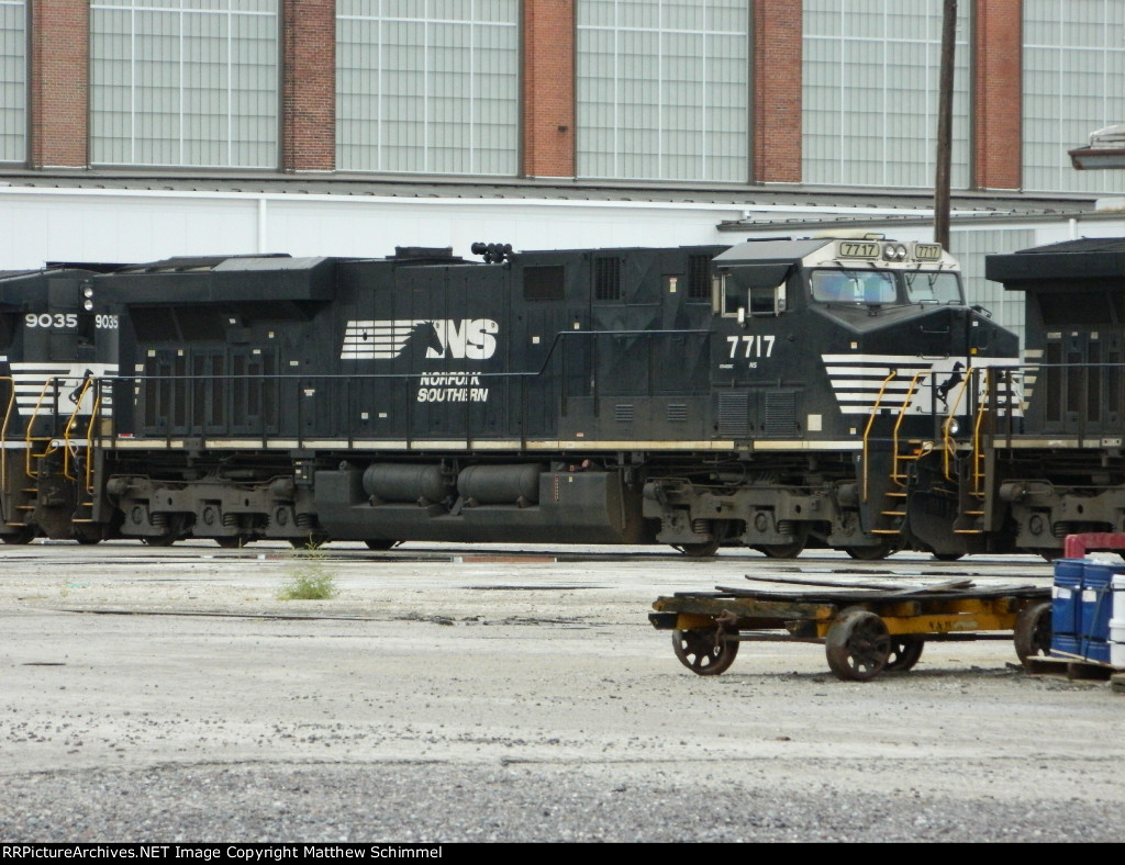 NS 7717